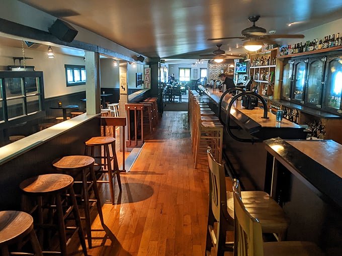 Step inside and time slows down – this warm wooden bar has heard thousands of toasts and seen countless celebrations over perfectly mixed Old Fashioneds.