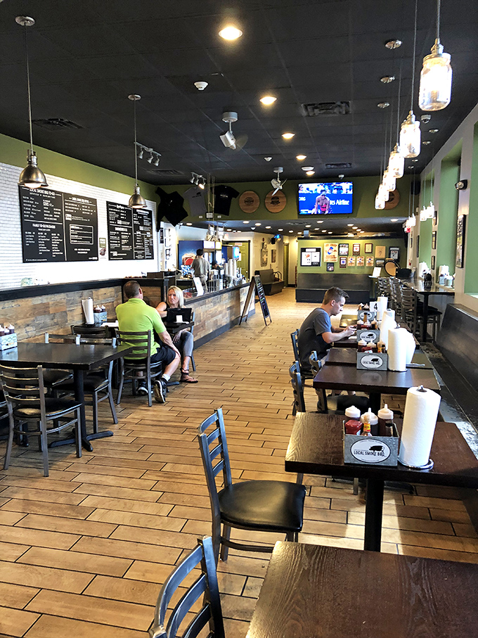 2. interior
The dining room strikes that perfect balance: casual enough for sauce-stained shirts, classy enough for a first date that matters. 