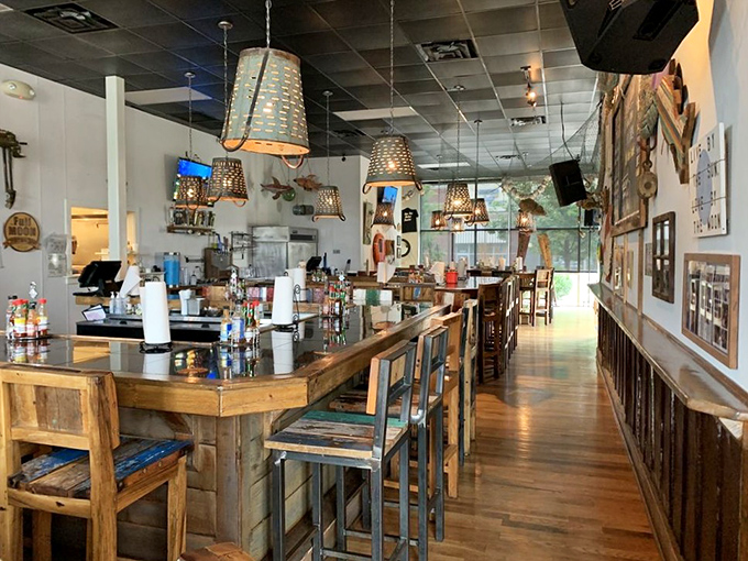 The horseshoe bar isn't just clever design&mdash;it's seafood theater in the round, where everyone gets a front-row seat to the shucking action.