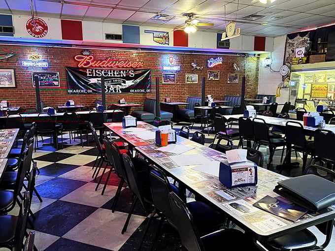 Classic checkered floors and no-nonsense tables set the stage for chicken greatness. This isn't dinner theater; it's dinner's main event.