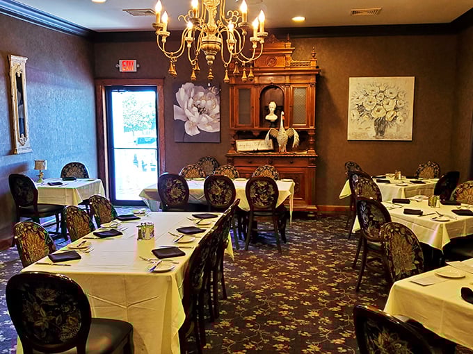 Elegant without pretension, Sybill's dining room feels like the fancy living room of that friend who actually knows how to cook.