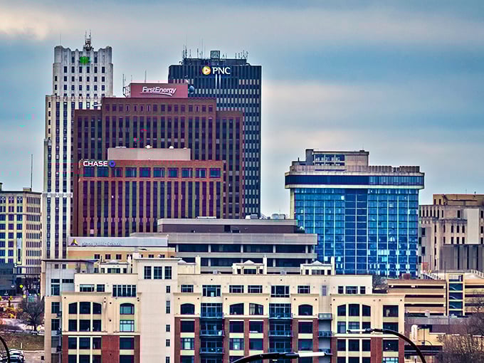 Akron's impressive skyline showcases a city where affordability meets urban convenience without emptying your wallet.
