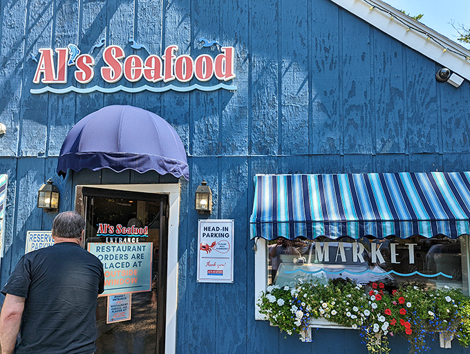 Al's Seafood (North Hampton): Blue buildings and seafood &ndash; name a more iconic duo! This no-nonsense exterior hides treasures that would make Neptune himself stand in line.