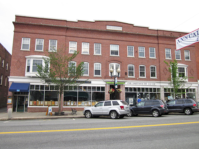 Hanover's brick-lined streets and classic New England architecture create the perfect backdrop for both scholarly pursuits and neighborly chats.