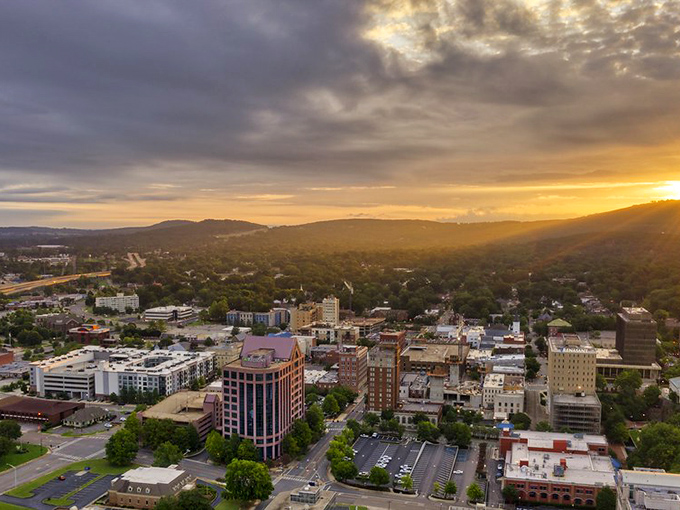 Huntsville's golden hour transforms this city of rockets and innovation into a postcard-perfect panorama of urban and natural beauty.