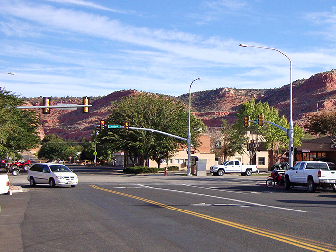 Those aren't painted backdrops&mdash;Kanab's stunning red rock formations are the real deal, framing this charming desert town.