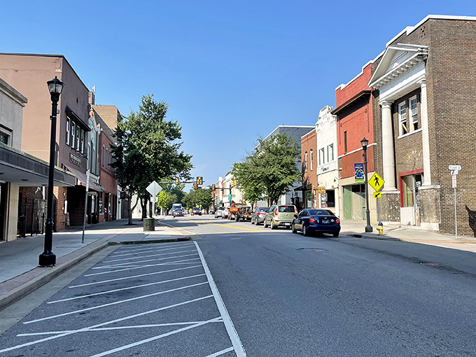 Maryville's brick-lined downtown feels like stepping into a Norman Rockwell painting with a Tennessee twist.