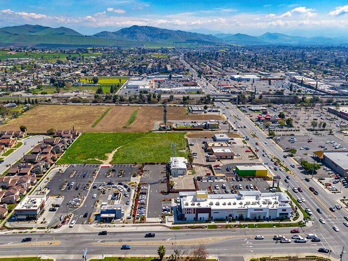 Porterville's sprawling valley views offer a daily postcard moment, with mountains that look painted against the Central Valley canvas.
