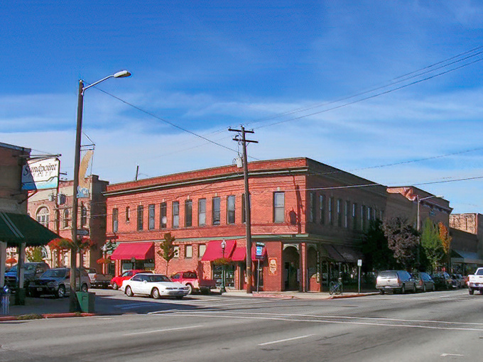 Sandpoint's inviting downtown beckons with shade trees and local shops &ndash; where your Social Security check buys both necessities and simple pleasures.
