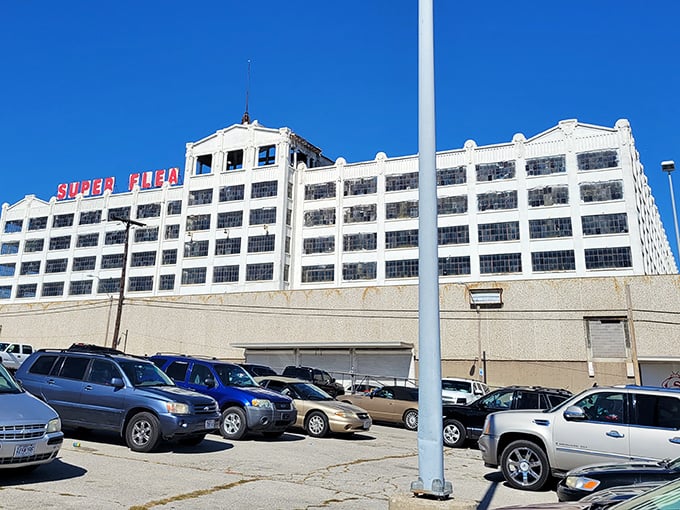 Urban archaeology at its finest! This sprawling marketplace transforms an industrial building into a labyrinth of potential discoveries.