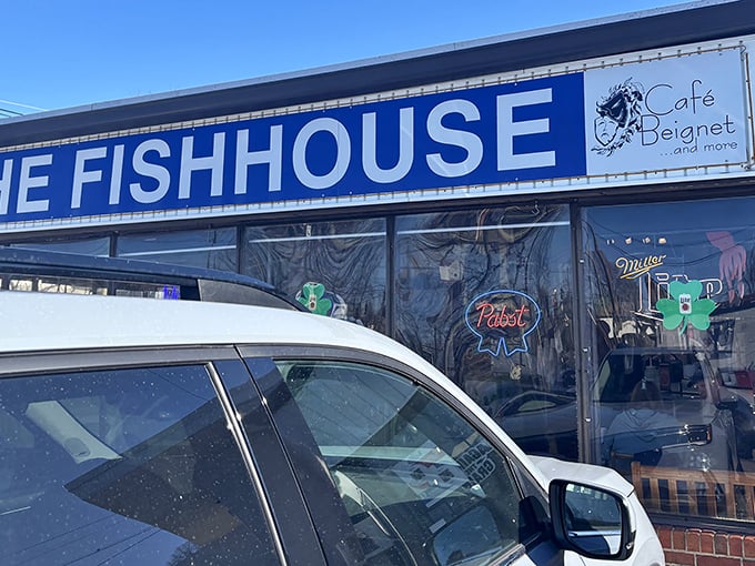That blue sign doesn't lie &ndash; The Fish House keeps it gloriously simple with a promise they deliver on every single day.