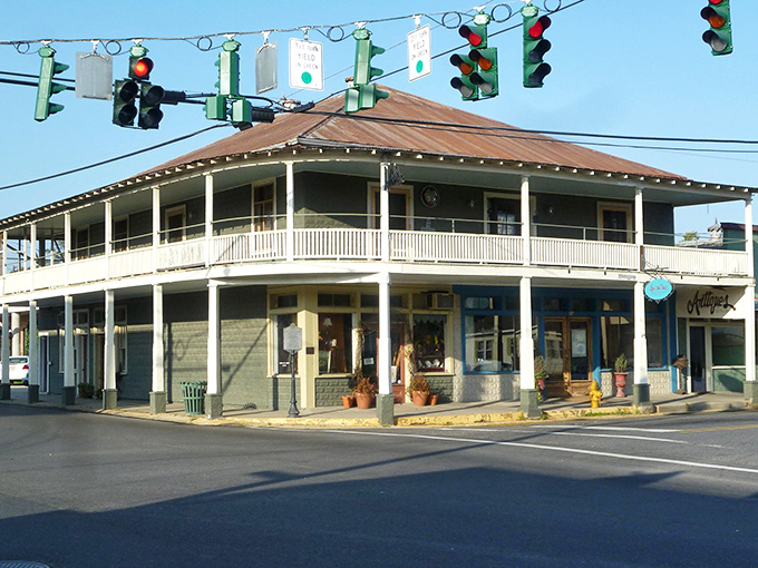 These well-preserved buildings house local businesses where your dollar stretches further than your accent when pronouncing "Breaux Bridge."