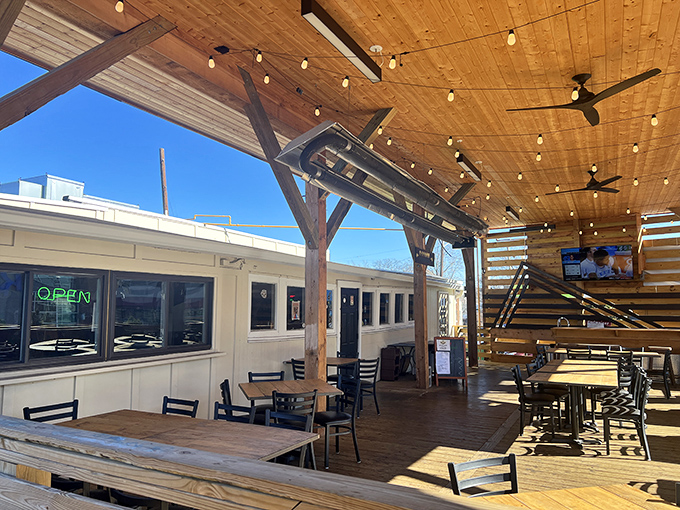 No fancy frills needed when the burgers taste this good&mdash;Brown's outdoor patio welcomes burger lovers with open arms.