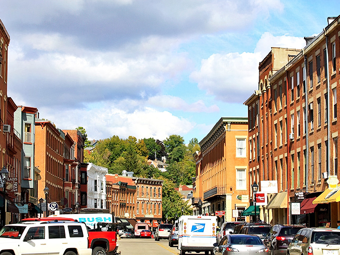 Like stepping into a Norman Rockwell painting that won't empty your wallet. Galena's preserved downtown offers affordable living amid 19th-century charm.