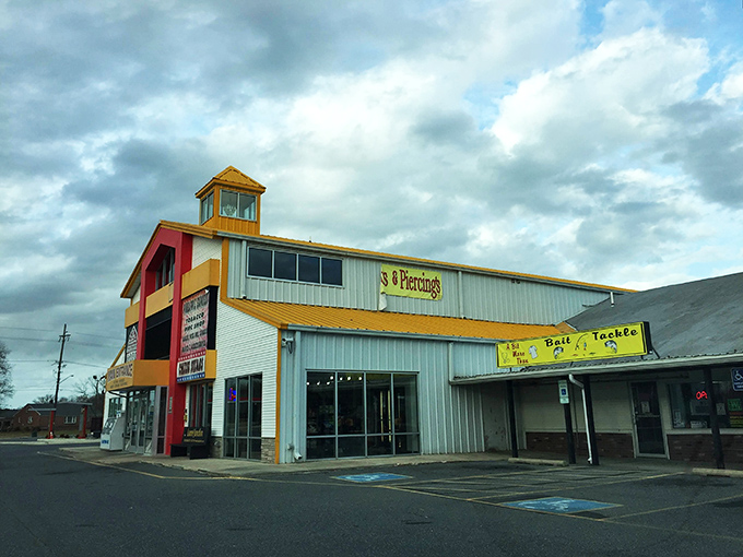 With shops offering everything from pizza to piercings, this market is Delaware's answer to a shopping theme park.