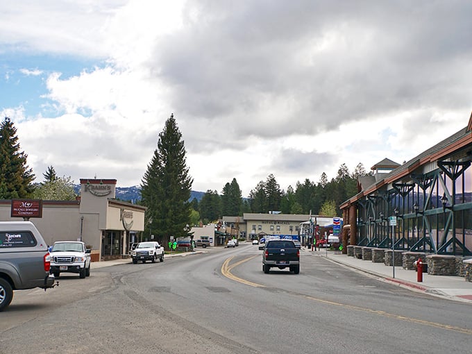 In McCall, the Hotel McCall stands sentinel at the end of a street that leads straight to sparkling Payette Lake.