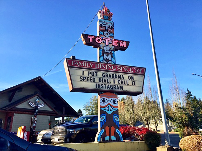 This totem-topped family diner has been giving social media advice since before "Instagram" meant anything but a really fast telegram.