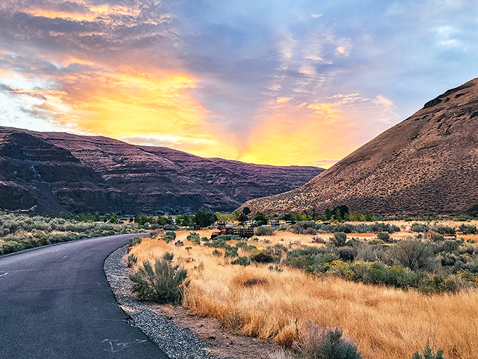 Nature's light show at dusk transforms the canyon into a painter's palette of pinks and golds&mdash;no filter needed for this Oregon magic.