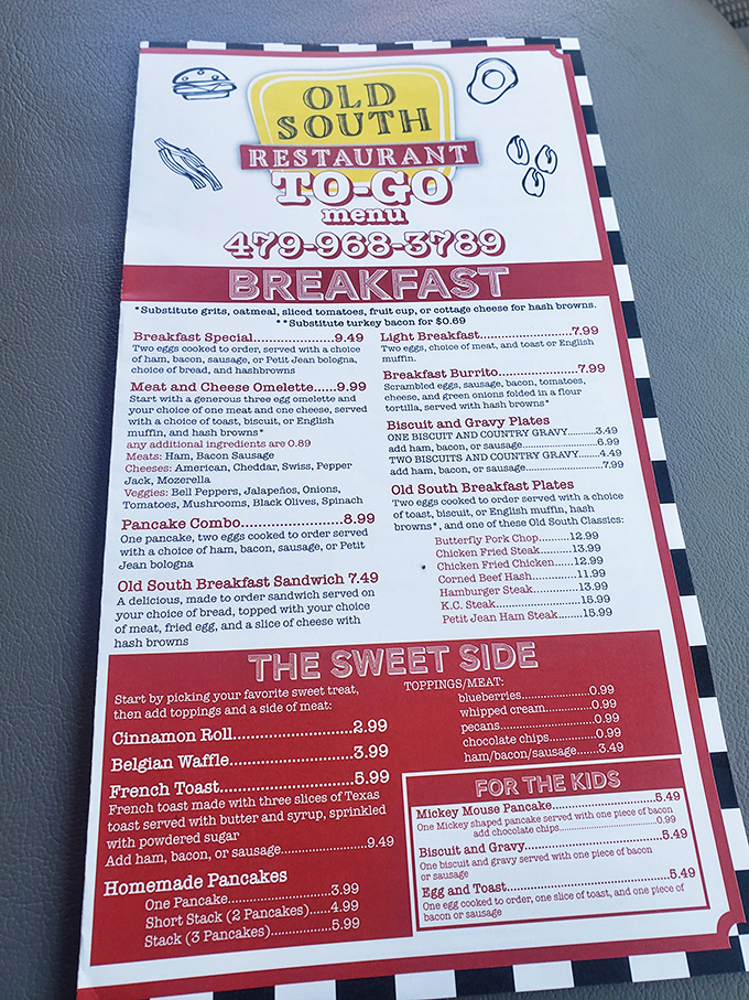 A menu that doesn't need fancy fonts or pretentious descriptions &ndash; just honest food at honest prices. The breakfast section alone is poetry.