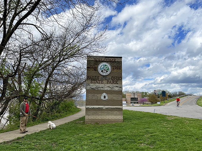 The unassuming entrance sign welcomes visitors to a prehistoric wonderland. Don't judge this fossil-filled book by its modest cover!