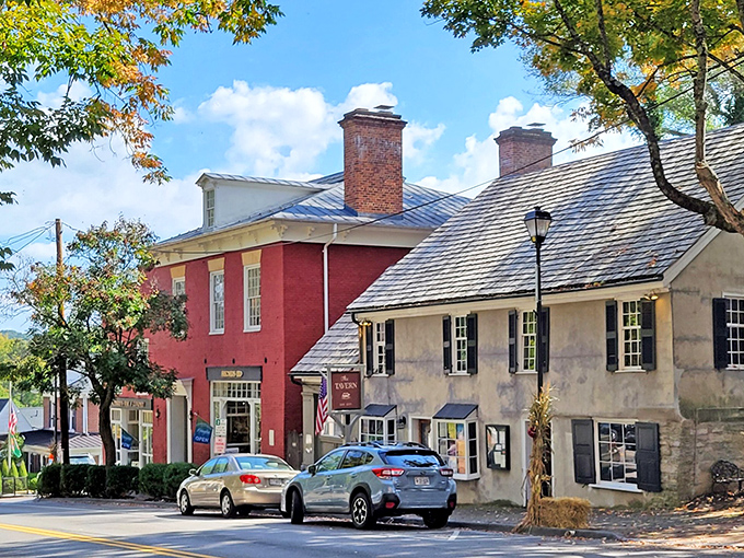 Charming historic architecture and cozy storefronts await your discovery as you stroll through the beautiful, sun-drenched streets of downtown Abingdon.