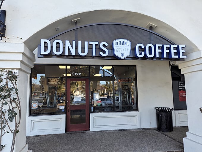 JD Flannel: Where hipster meets Homer Simpson! This trendy spot serves up donuts with a side of cool.