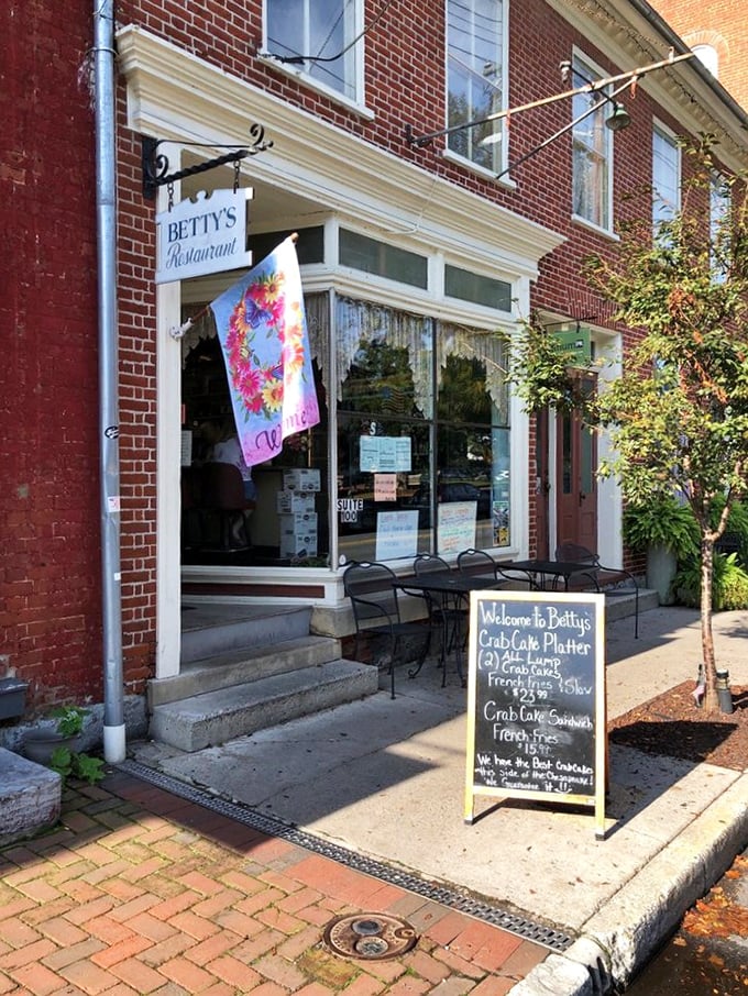 Betty's sidewalk chalkboard makes promises it absolutely keeps. Those outdoor tables have witnessed countless coffee refills and happy sighs.