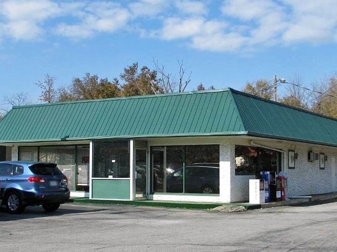 Mom's Kitchen: "Simple exterior, extraordinary breakfast. This unassuming spot might not win architecture awards, but its biscuits deserve a blue ribbon."