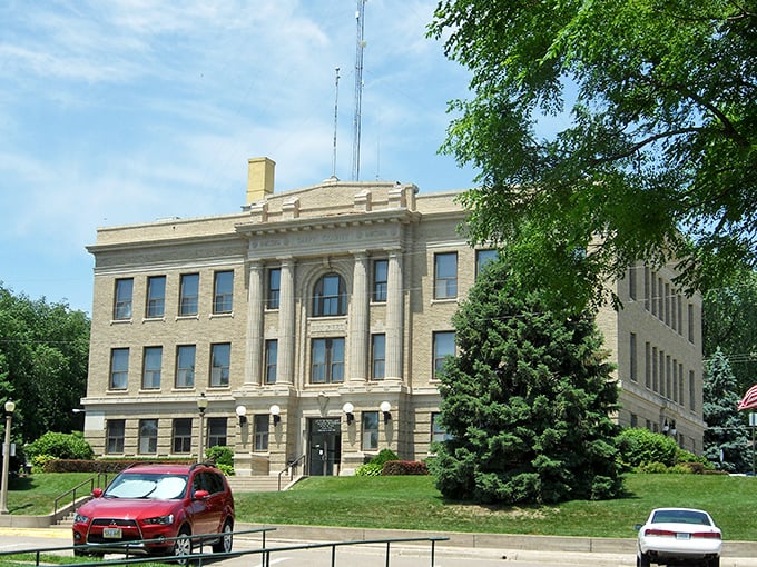 Main Street Papillion &ndash; where the bakery knows your order and the shopkeepers ask about your grandkids by name.