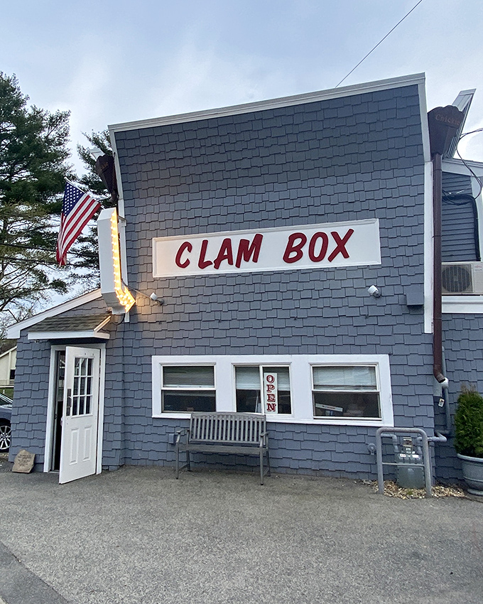 The Clam Box: The building shaped like its namesake &ndash; architectural truth in advertising that delivers on its delicious promise.