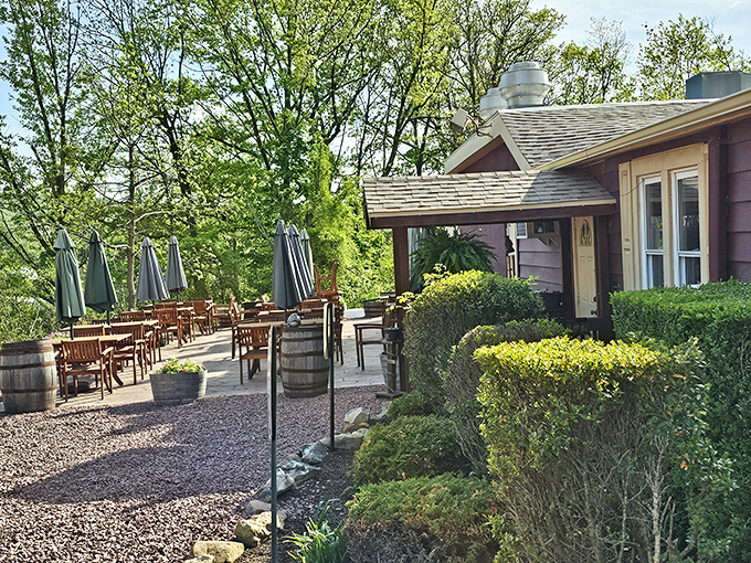 That welcoming porch practically whispers, "Come sit a spell and prepare for beef that'll make your knees weak."