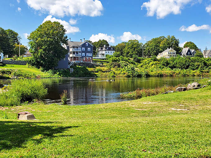 Riverside tranquility just steps from downtown living. Nature doesn't charge admission for its most spectacular views in Putnam.