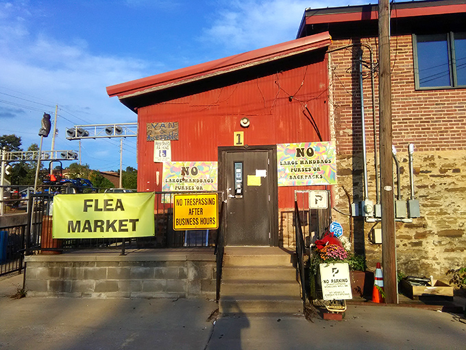 Fayetteville's Funky Flea Market's storefront brings downtown charm to the treasure-hunting experience. Window shopping that actually leads to real shopping!