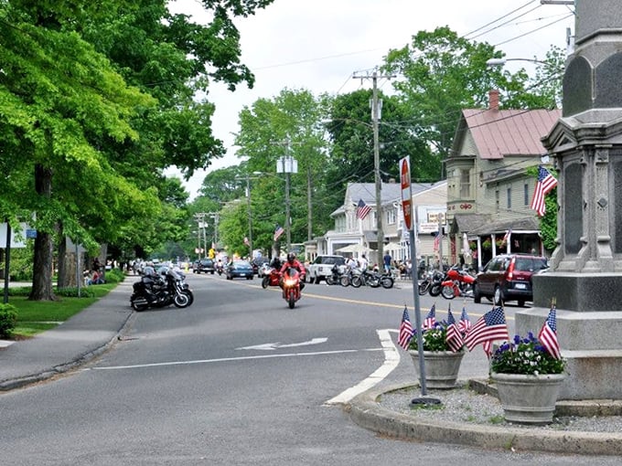 Kent's historic downtown boasts the kind of classic American architecture that makes you want to cancel your plans and stay awhile.
