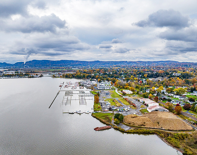 Stony Point's apartment communities offer affordability wrapped in greenery &ndash; like suburbs should be, without the premium price tag.