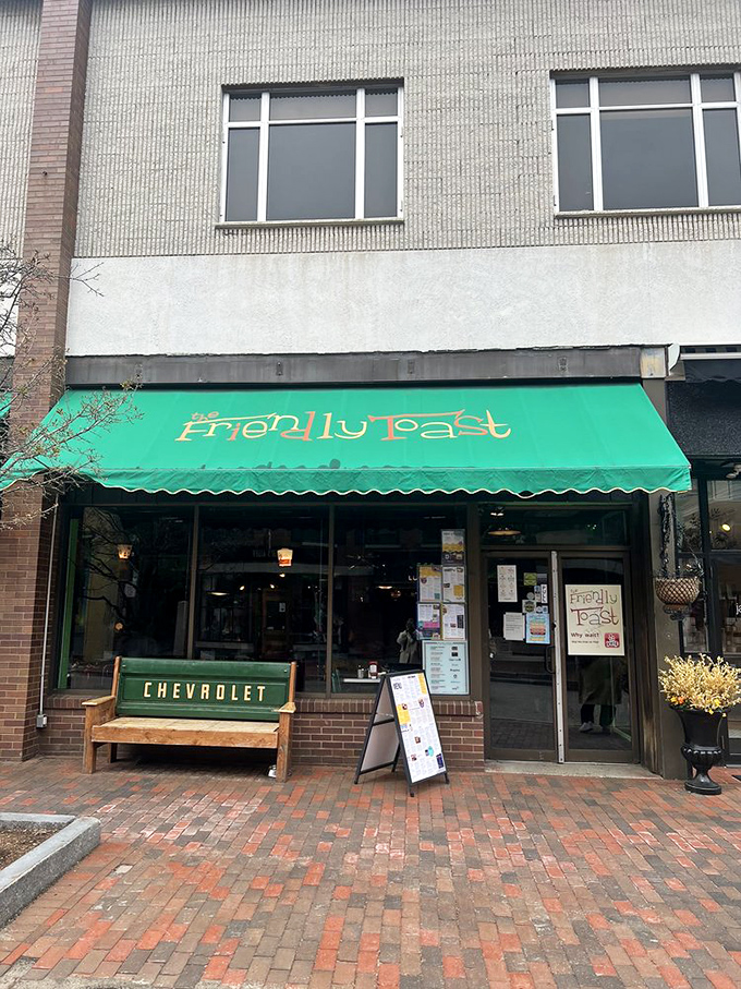 The Friendly Toast's green awning stands out like an eccentric aunt at a formal wedding&mdash;impossible to ignore and guaranteed to liven things up.