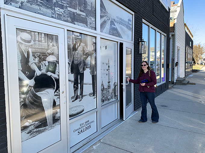 Where gangsters once might have plotted heists, now friends plot weekend plans in this stylishly repurposed bank space.