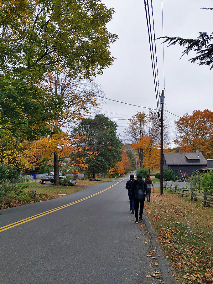 Fall foliage frames these 18th-century homes in a tableau so perfectly New England it should be on a maple syrup bottle.