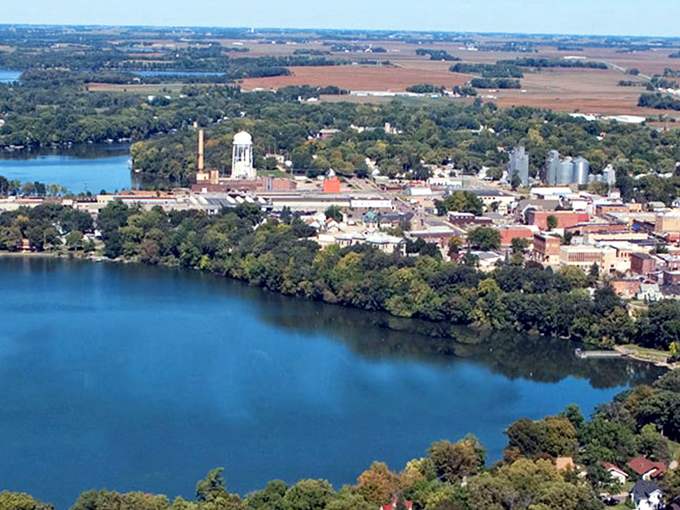 Small-town Fairmont offers big-time affordability with tree-lined streets and a pace of life that matches your retirement dreams.