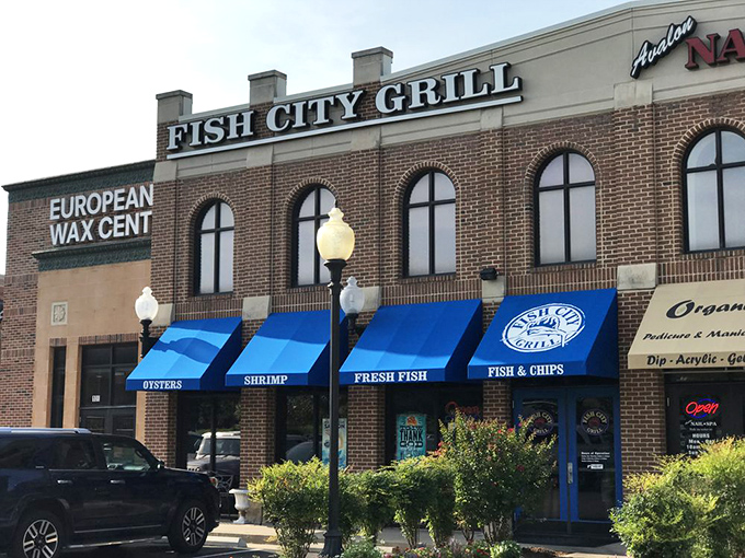 Fish City Grill's classic brick fa&ccedil;ade houses seafood treasures that would make even coastal restaurants jealous of this landlocked gem.