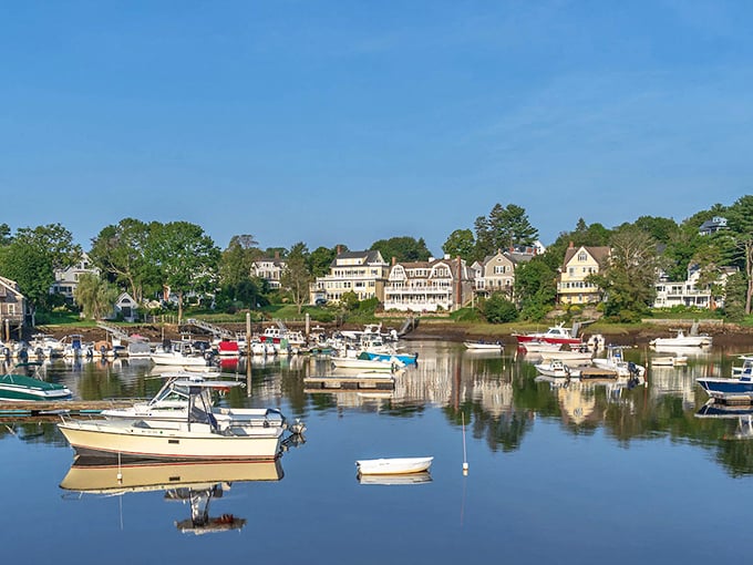Where coastal living meets postcard perfection &ndash; Manchester's harbor looks like it's auditioning for a spot on a tourism brochure.
