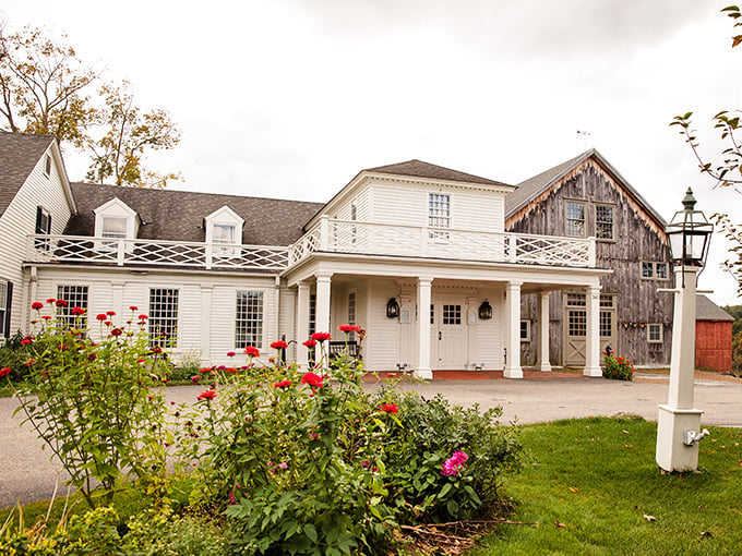 Those weathered barn boards have witnessed countless perfect steaks, and the roses suggest romance blooms here too.
