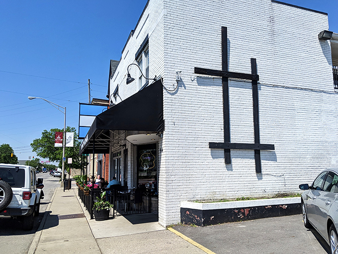 Tommy's Diner: This Columbus classic proves that sometimes the best things in life come in white brick buildings with perfectly seasoned home fries inside.