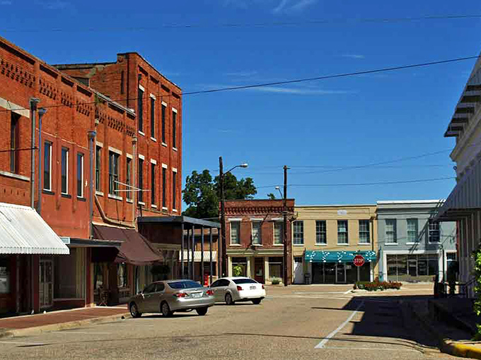 The rounded corner of Southall&rsquo;s blends historic elegance with small-town pride&mdash;a classic sight in Wetumpka.