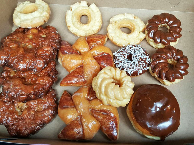 The holy grail of Minnesota morning treats. Apple fritters lead the charge in this box of happiness that makes Monday mornings bearable again.