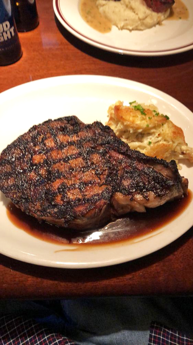 The sear on this prime rib is so perfect it deserves its own Instagram account and talent agent.