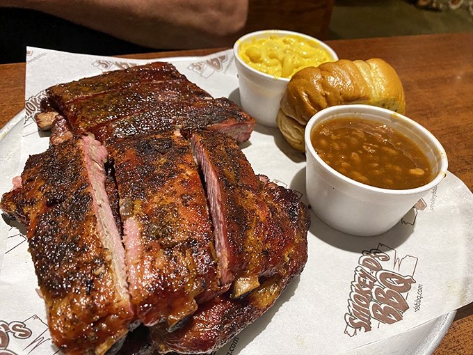These competition-worthy ribs with that peppery bark and perfect smoke ring might make you consider moving to Des Moines permanently.