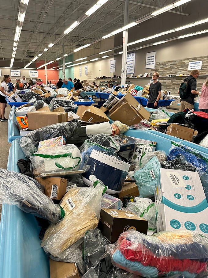 Organized chaos at its finest – where one person's overlooked item becomes another's triumphant discovery. The thrill is in the hunt!