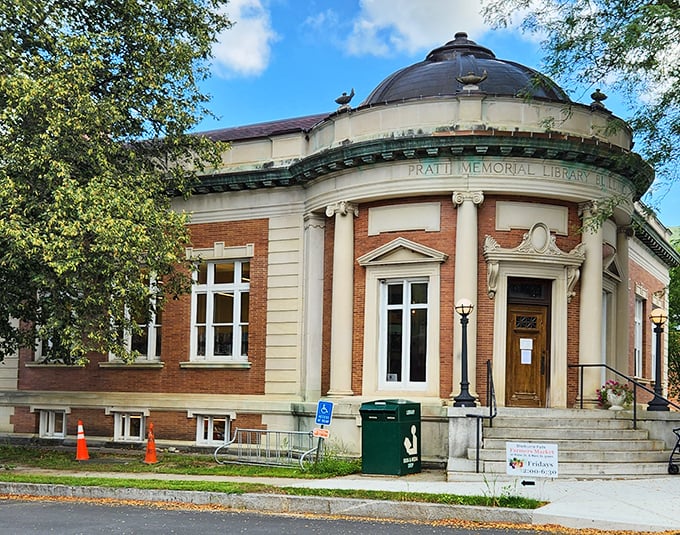 The Pratt Memorial Library isn't just about books&mdash;it's architectural eye candy with columns and a dome that whisper, "Yes, small towns appreciate grandeur too."
