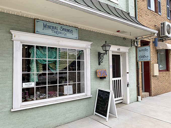 Mint-green fa&ccedil;ades and carefully curated window displays&mdash;Mineral Springs Trading Company offers the kind of shopping experience chain stores can only dream about.